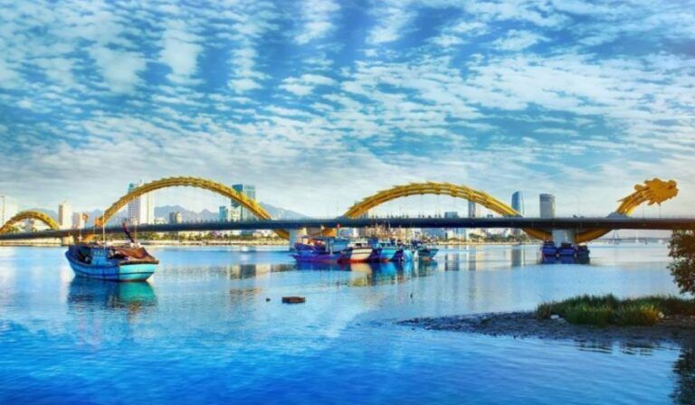 Cầu Rồng phun lửa lúc mấy giờ, ngày nào trong tuần?